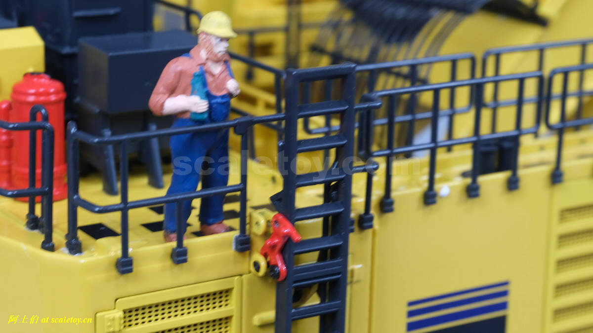 比例模型玩具天地 » [NZG] KOMATSU PC4000 mining excavator – backhoe 小松PC4000矿用挖掘机 反铲