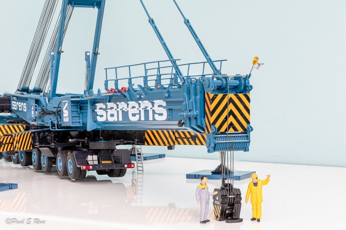 比例模型玩具天地 » [YCC] LIEBHERR LTM 11000D – SARENS