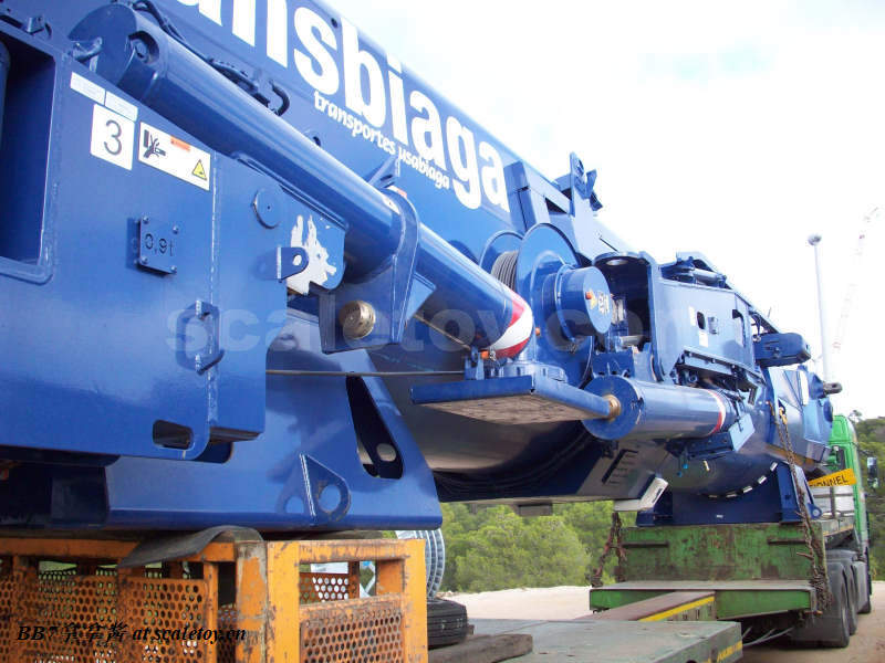 比例模型玩具天地 » [NZG] 1/50 LIEBHERR LTM11200 Transbiaga 把玩小剧场