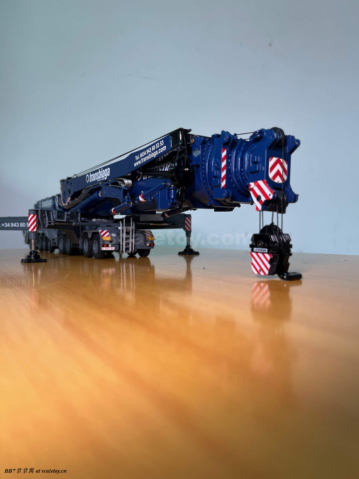 比例模型玩具天地 » [NZG] 1/50 LIEBHERR LTM11200 Transbiaga 把玩小剧场