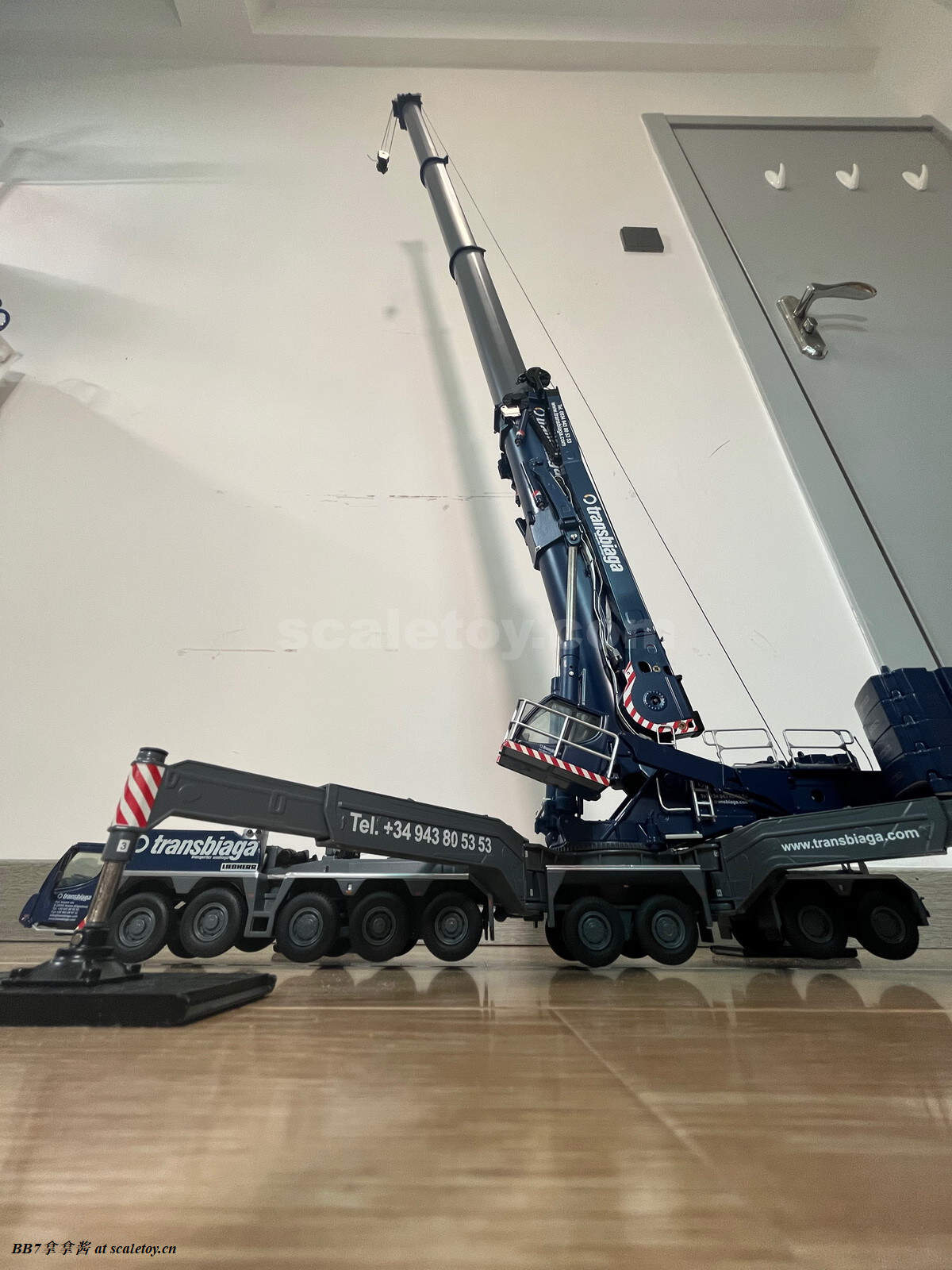 比例模型玩具天地 » [NZG] 1/50 LIEBHERR LTM11200 Transbiaga 把玩小剧场