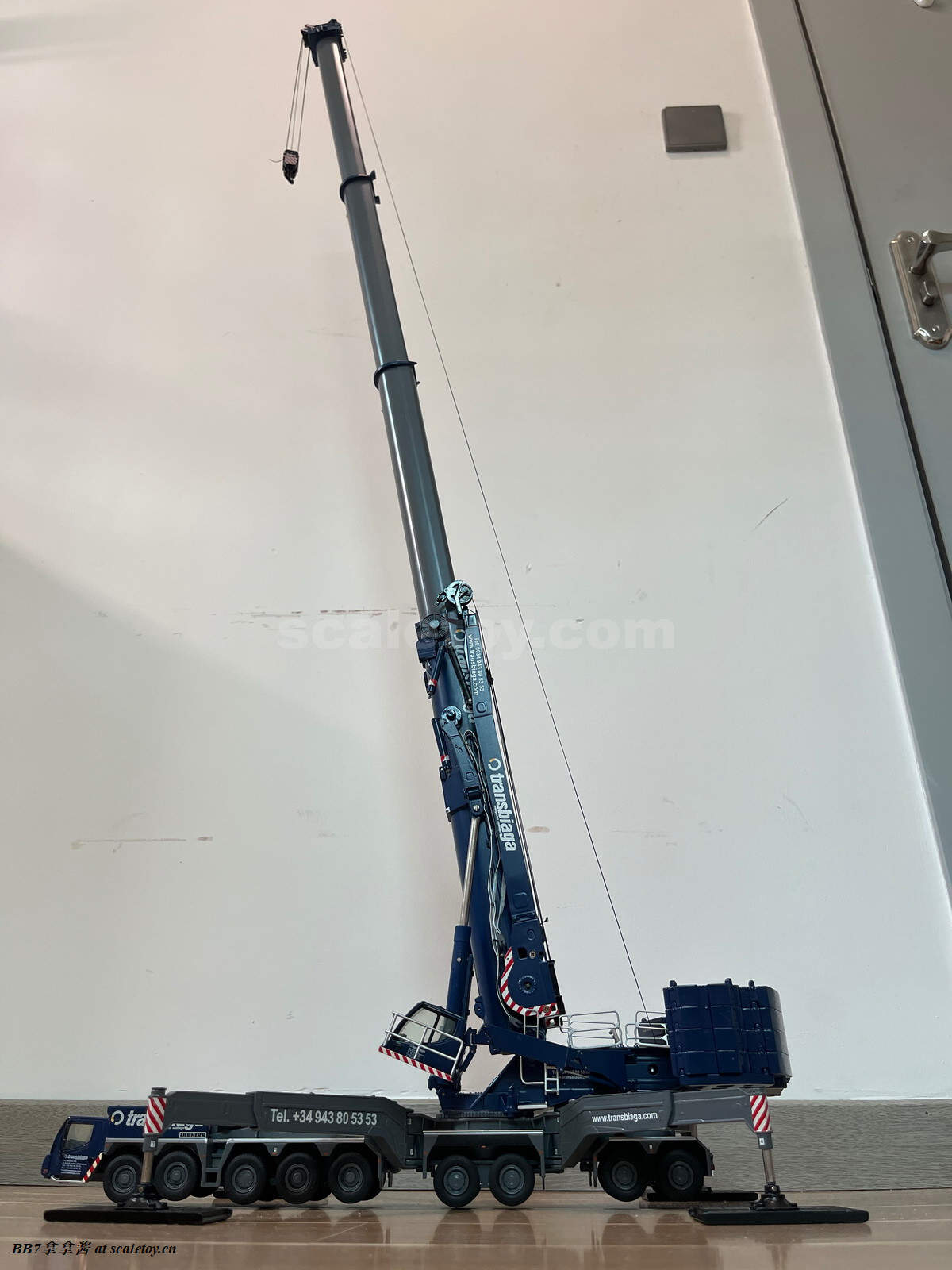 比例模型玩具天地 » [NZG] 1/50 LIEBHERR LTM11200 Transbiaga 把玩小剧场