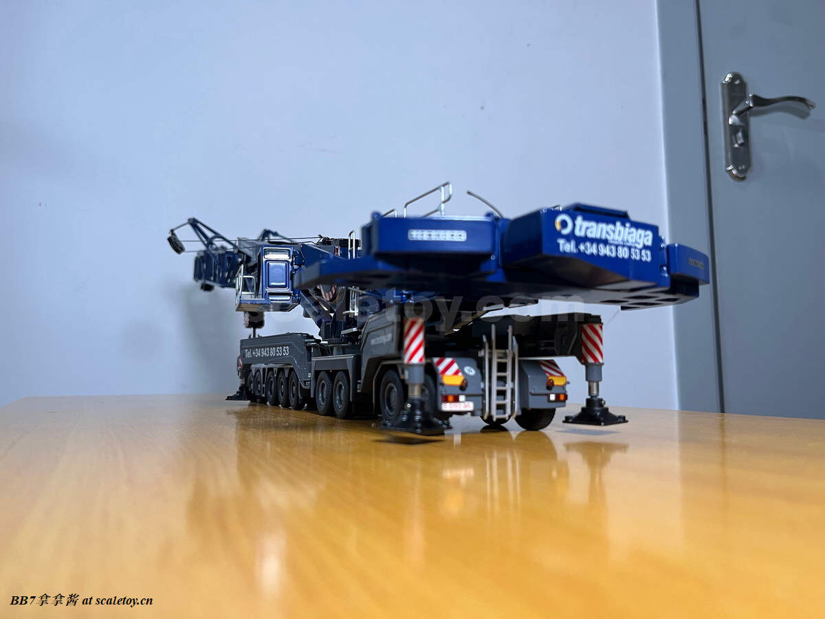 比例模型玩具天地 » [NZG] 1/50 LIEBHERR LTM11200 Transbiaga 把玩小剧场