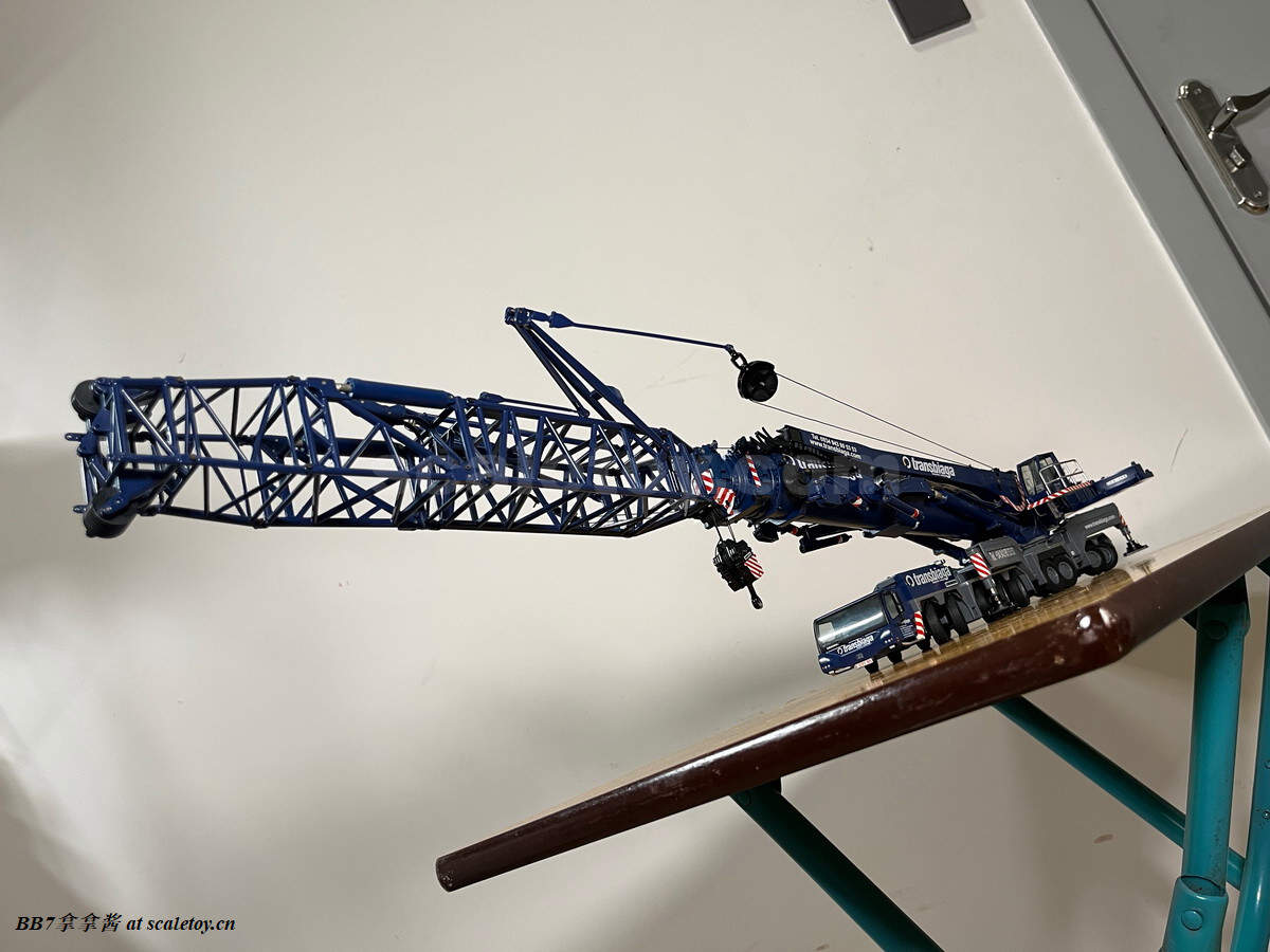 比例模型玩具天地 » [NZG] 1/50 LIEBHERR LTM11200 Transbiaga 把玩小剧场